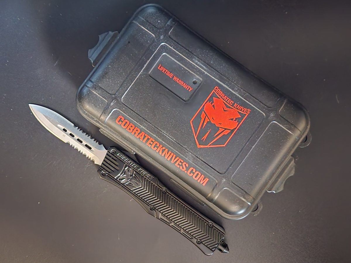 CobraTec OTF Knife Medium Dagger Serrated Satin D2 Black Aluminum - DNK ...