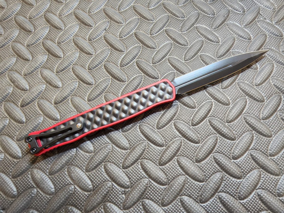 Heretic Knives & Accessories - DNK Knives