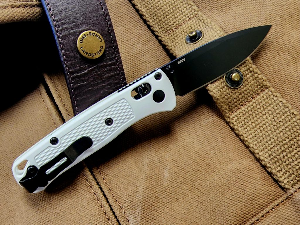 Benchmade Mini Bugout 533BK-1 AXIS Lock Black DLC S30V White Grivory ...