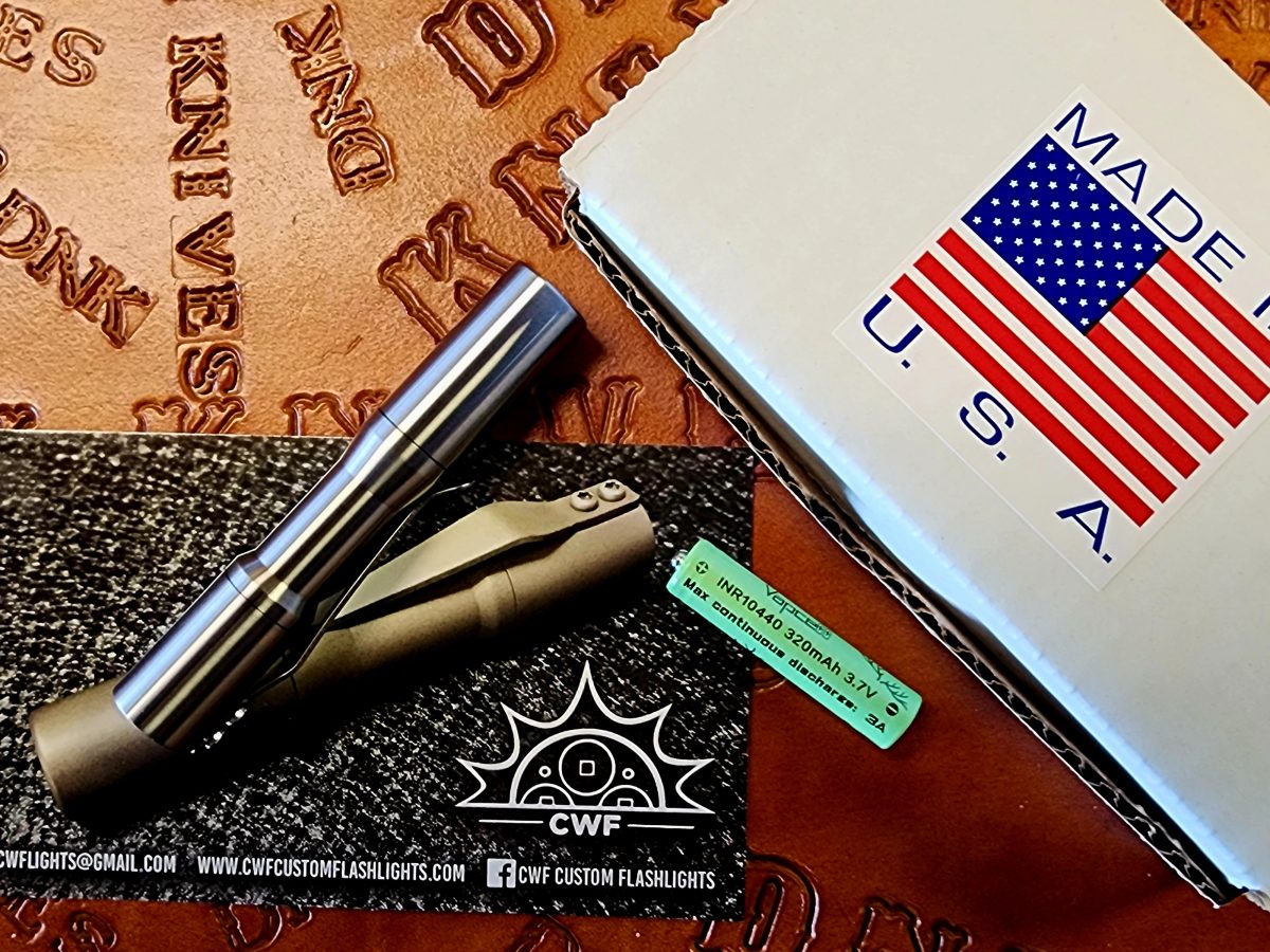 CWF Flashlights - DNK Knives