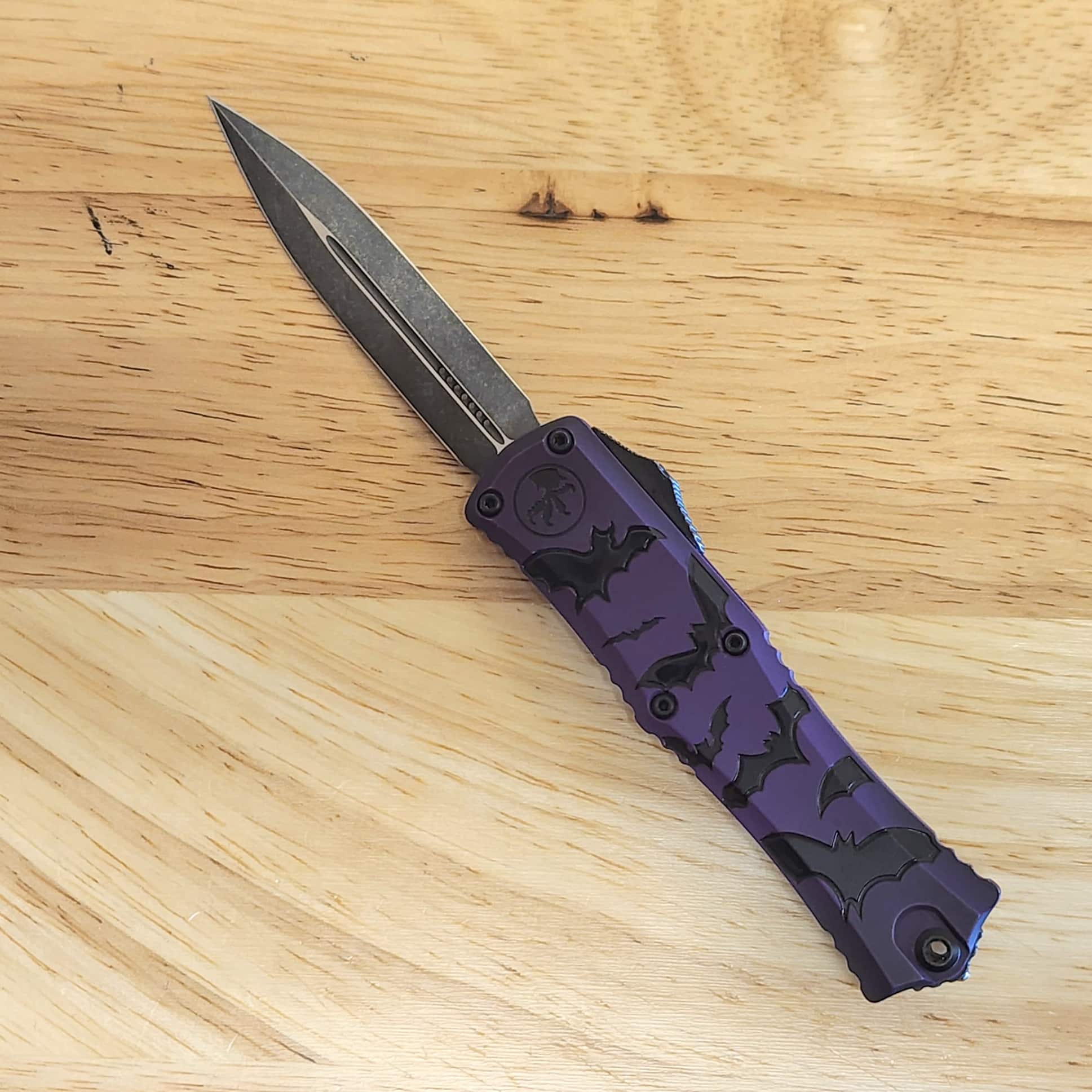 Microtech 1702M-1HWBAS Halloween Edition Signature Series Mini Hera ...
