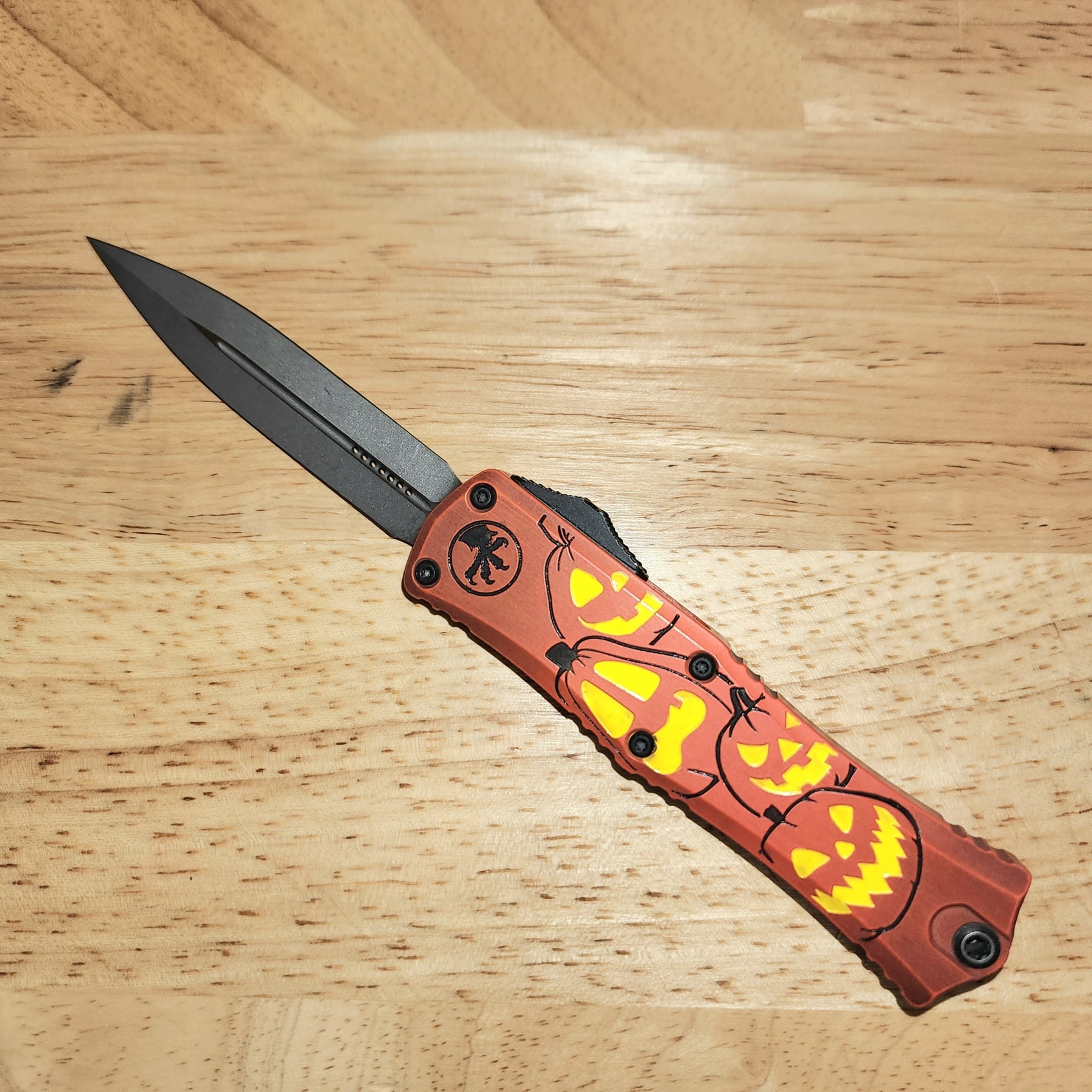 Microtech 1702M-1HWJLS Halloween Edition Signature Series Mini Hera ...